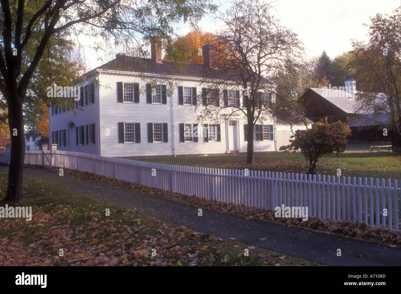 House in historic deerfield in hi-res stock photography and images - Alamy