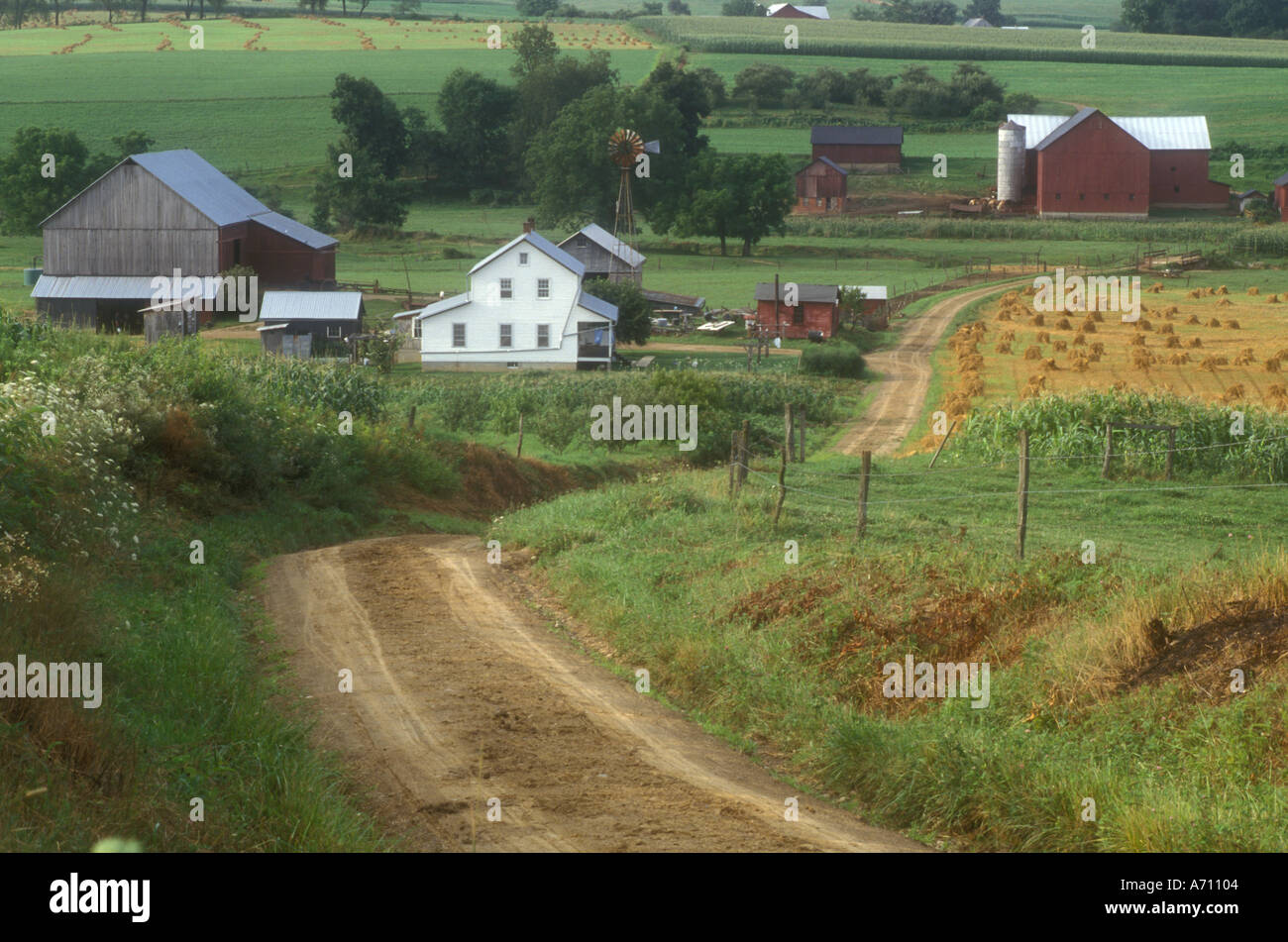 Harvested wheat field in ohio hi-res stock photography and images - Alamy