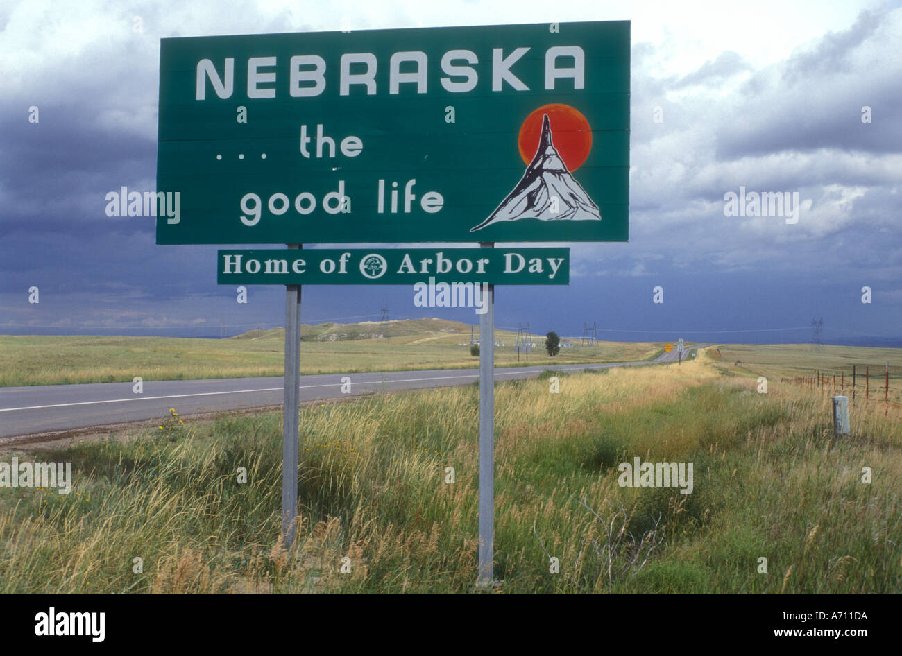 Nebraska road sign hi-res stock photography and images - Alamy