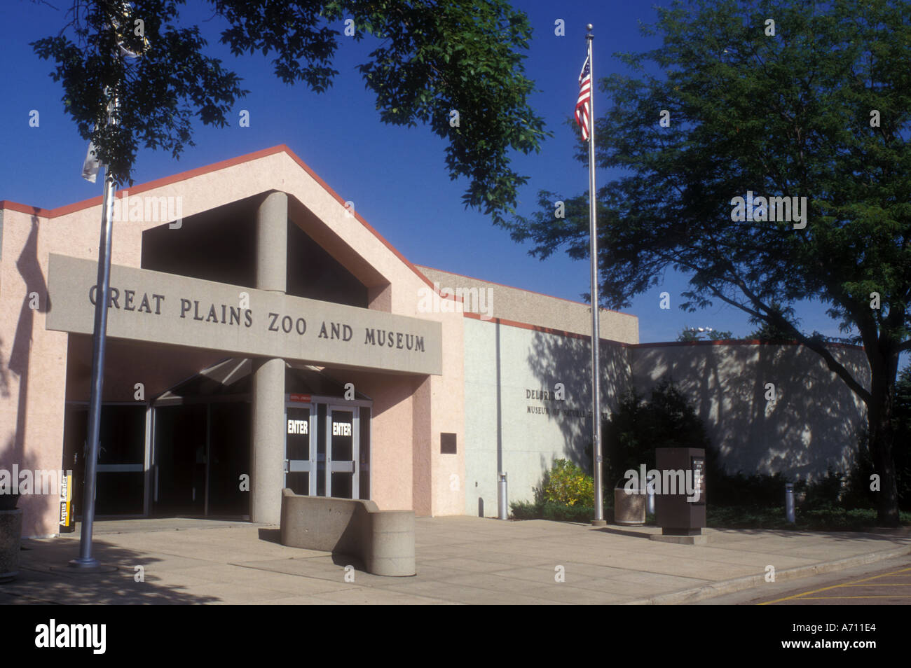 Dakota building entrance hi-res stock photography and images - Alamy