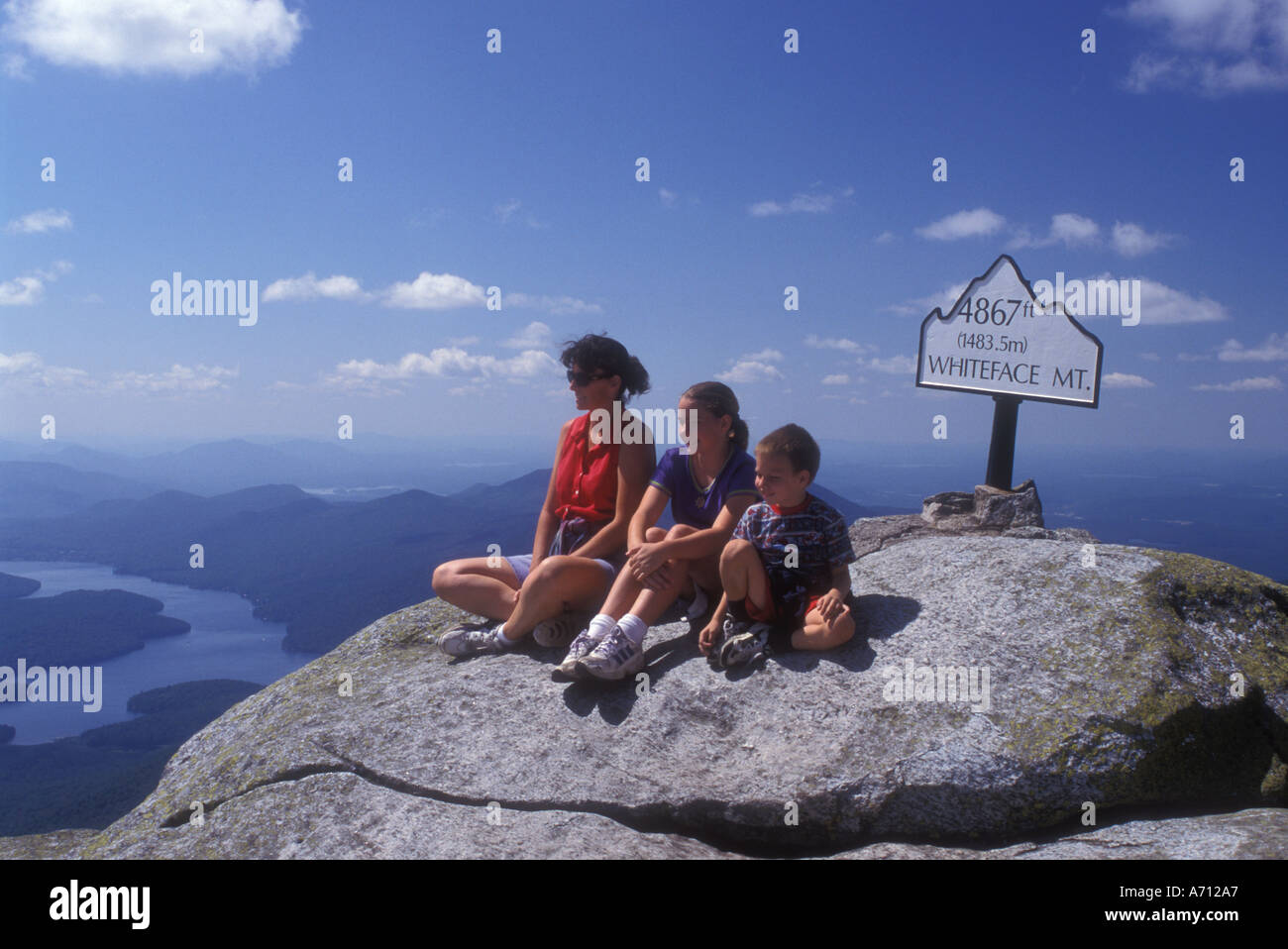 Adirondack state park sign hi-res stock photography and images - Alamy
