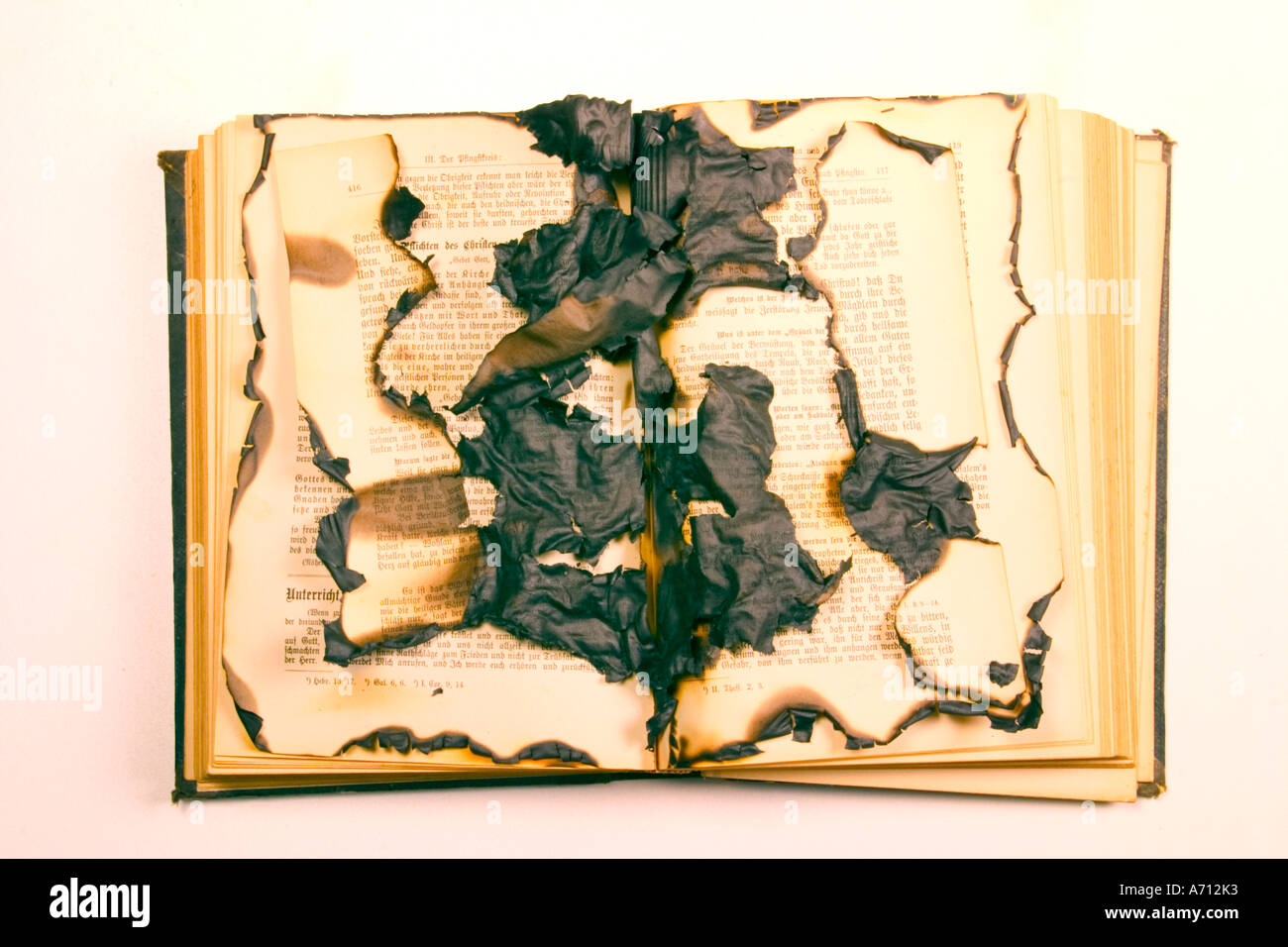 Burning old book Stock Photo - Alamy
