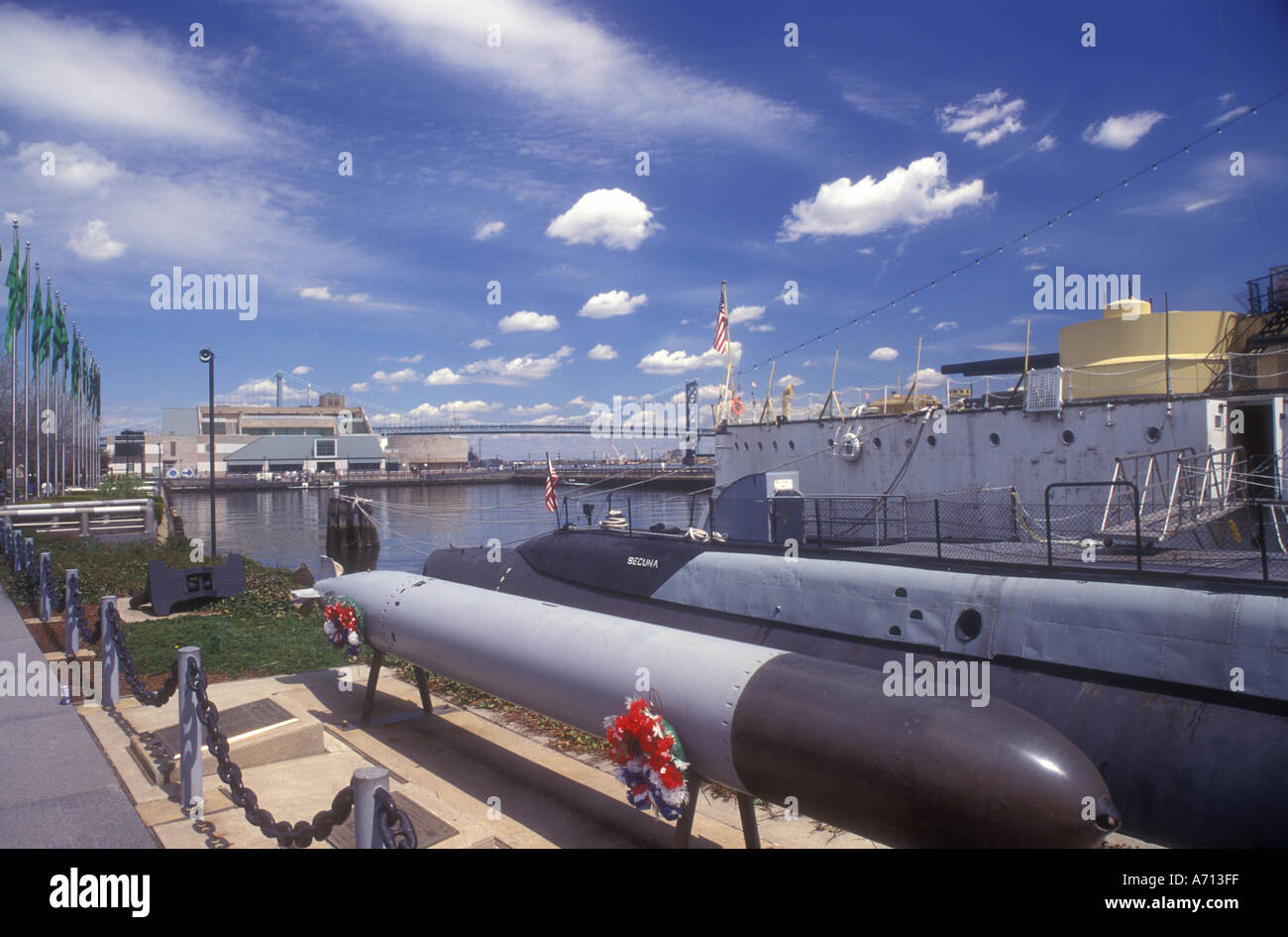 Uss gallery hi-res stock photography and images - Alamy