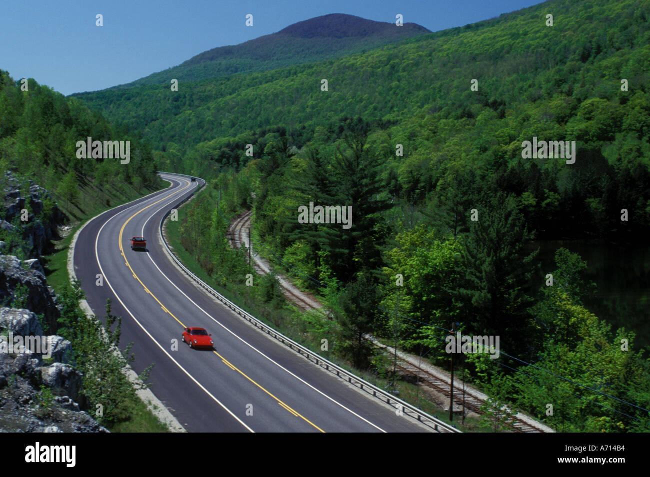 Green mountains vermont aerial hi-res stock photography and images - Alamy