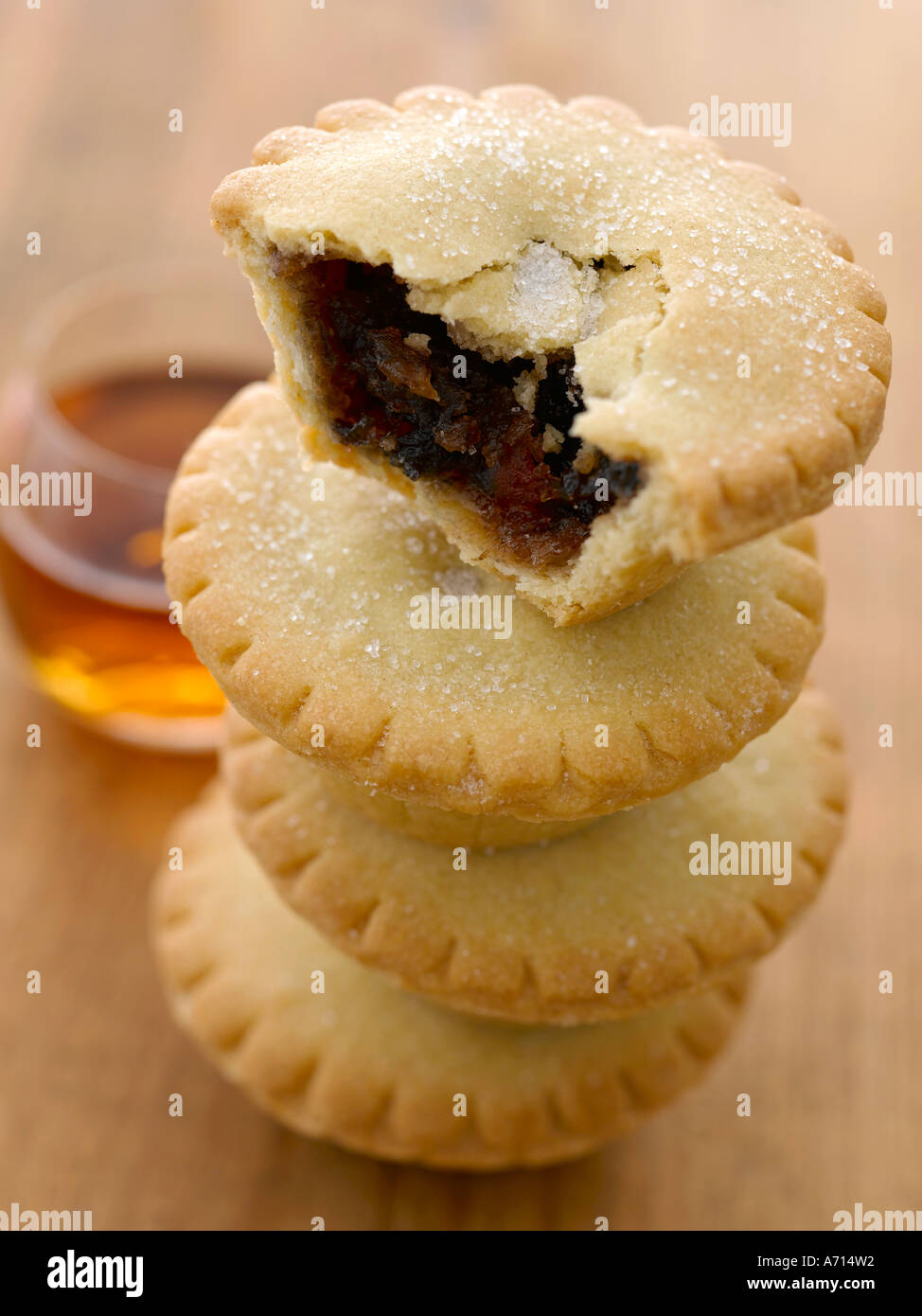 Mincemeat mince pies pile hi-res stock photography and images - Alamy