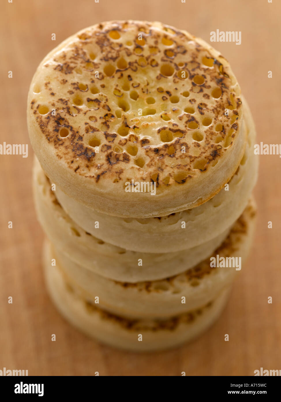 Hot crumpets hi-res stock photography and images - Alamy