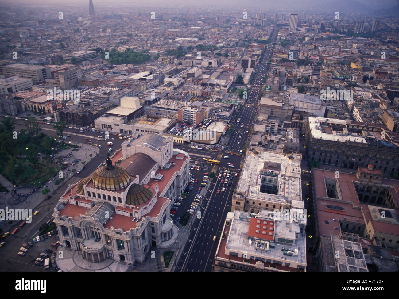 Smog mexico city aerial hi-res stock photography and images - Alamy