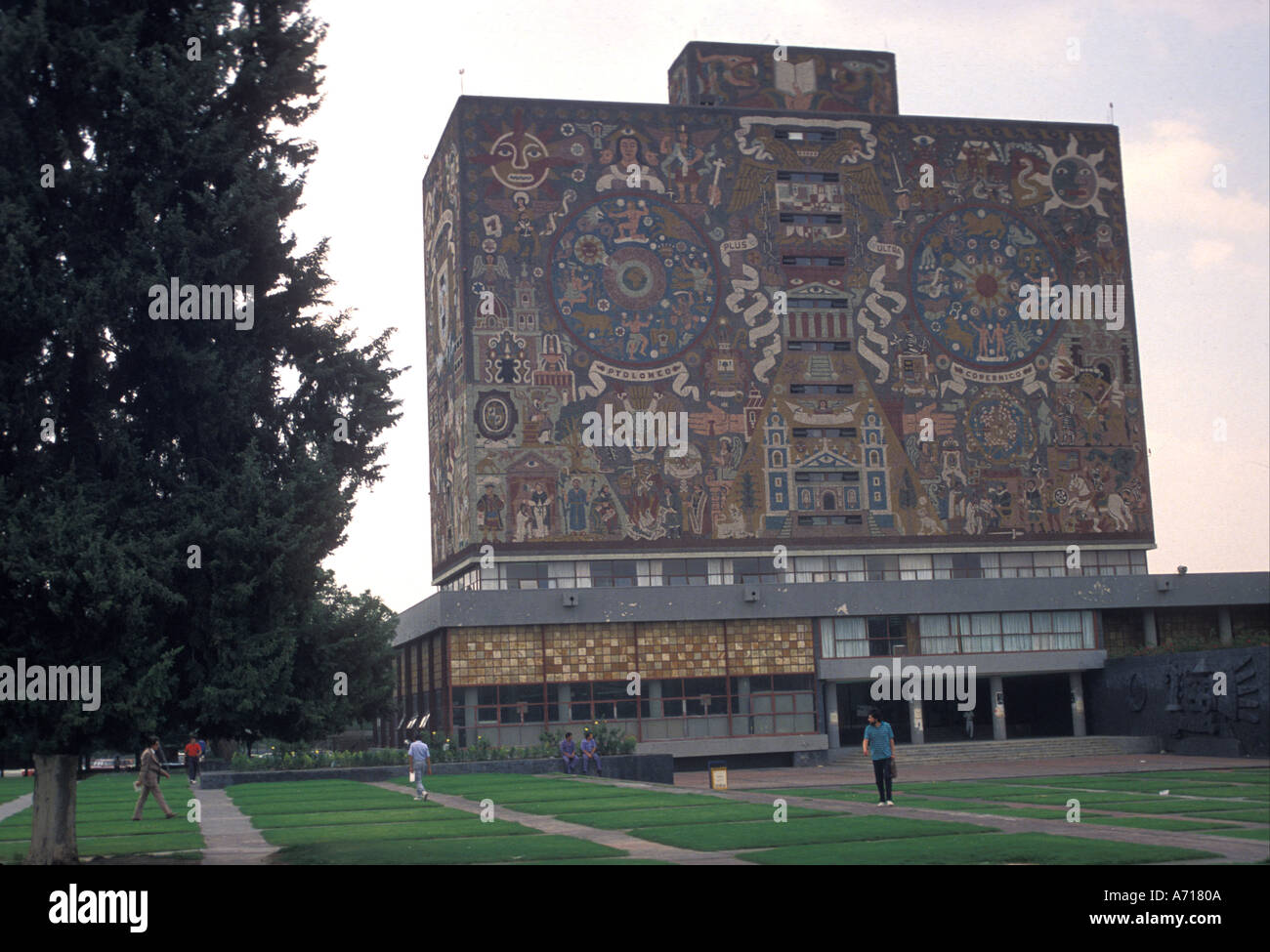 Biblioteca nacional de mexico national library hi-res stock photography ...