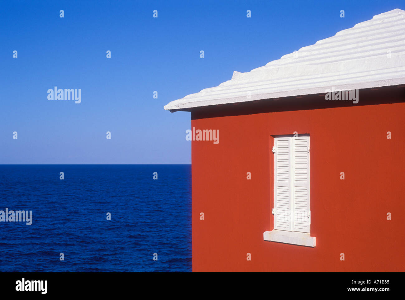 White and bermuda hi-res stock photography and images - Alamy