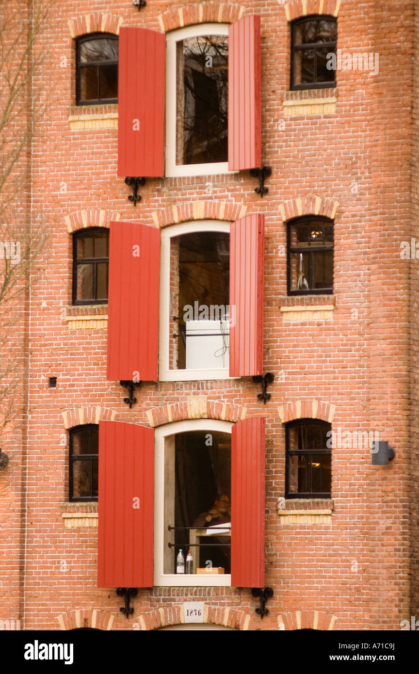 Oostzee Zwarte Zee red shutter window brick building in port in ...