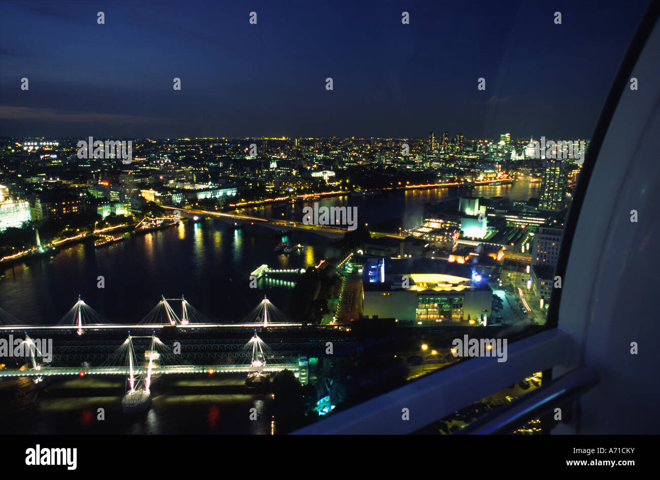 Night view of London Stock Photo - Alamy