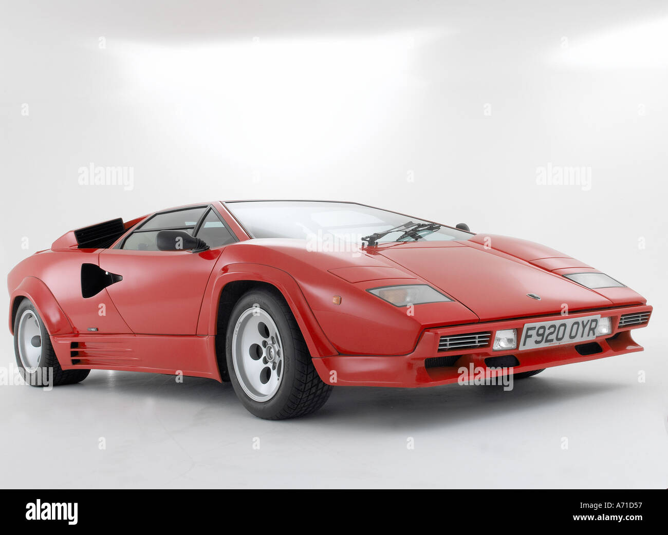 Lamborghini countach hi-res stock photography and images - Alamy