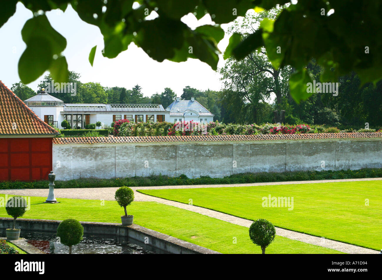 Fredensborg palace hi-res stock photography and images - Alamy