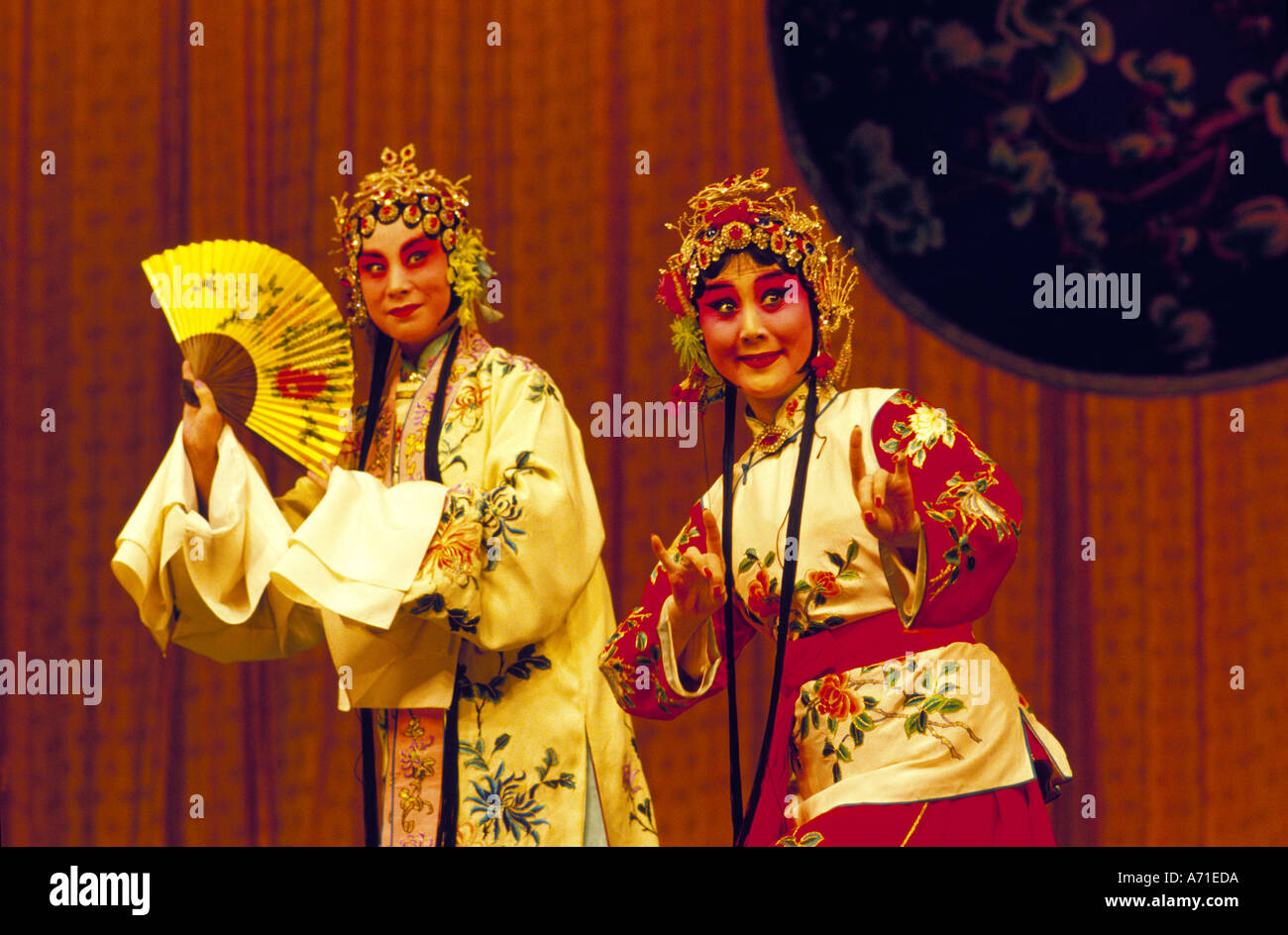 2 actress act on front stage performance in Peking opera lifestyle ...