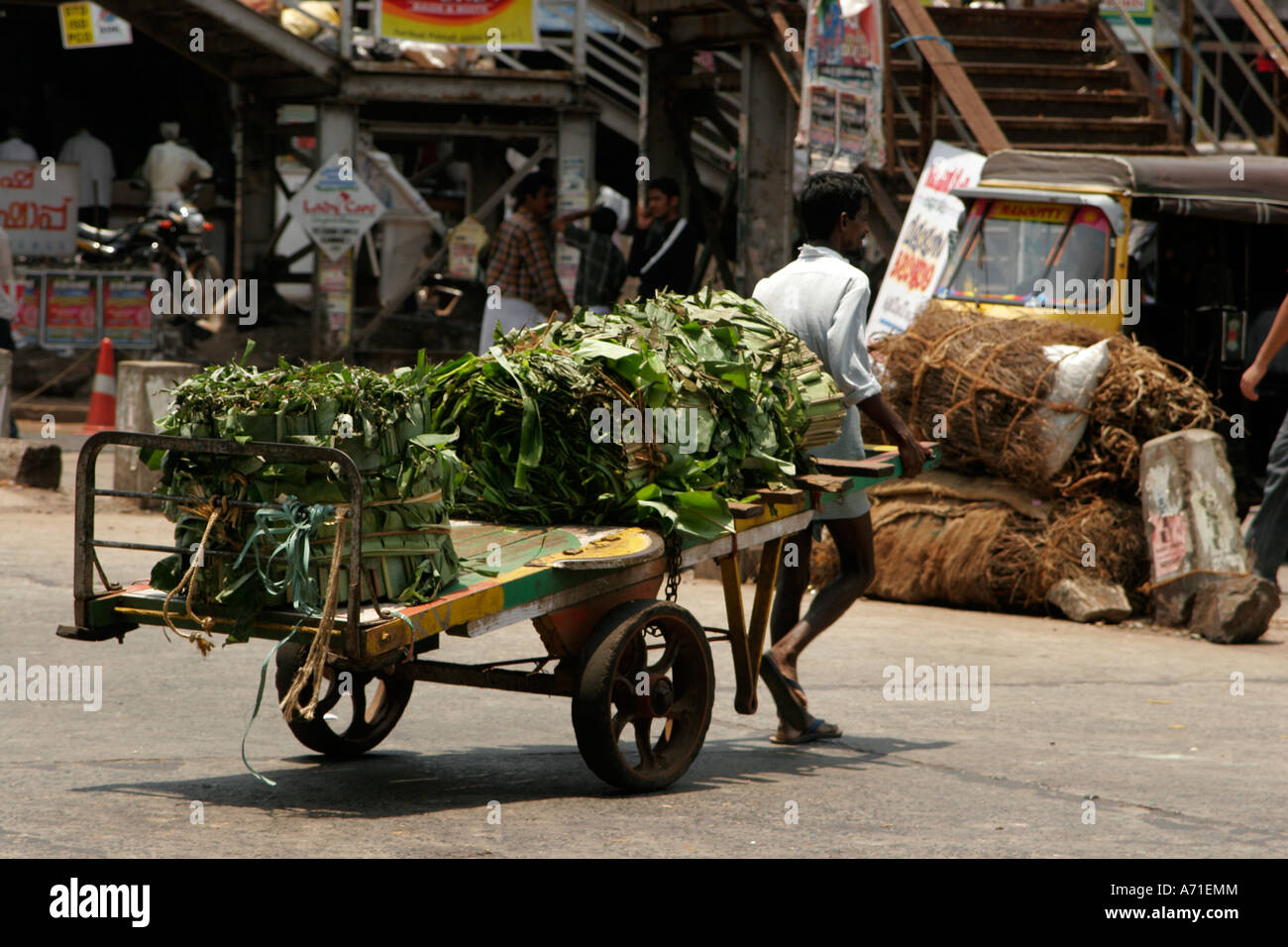 Leave cart hi-res stock photography and images - Alamy