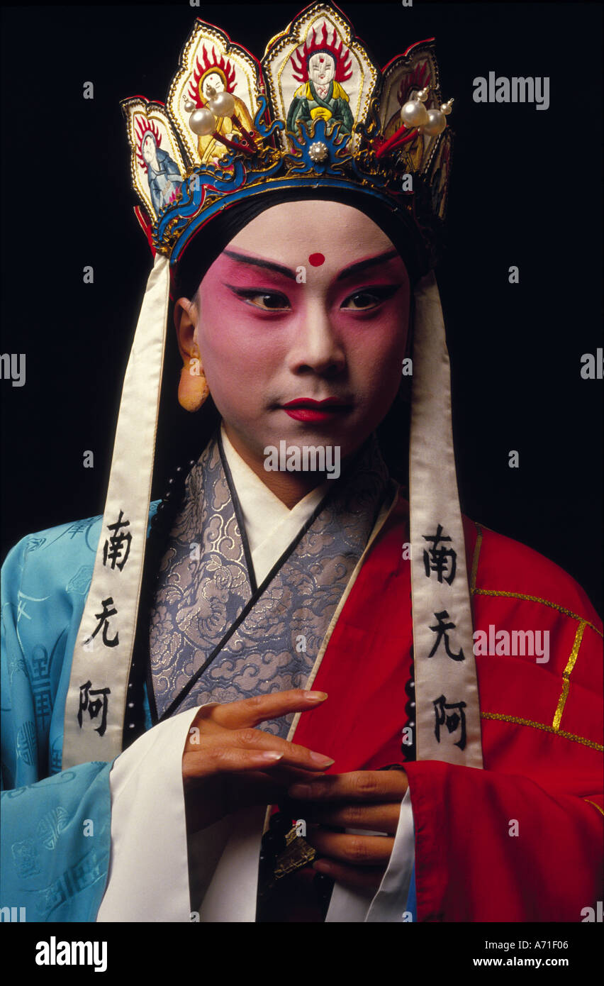 The journey to the west china painting hi-res stock photography and ...