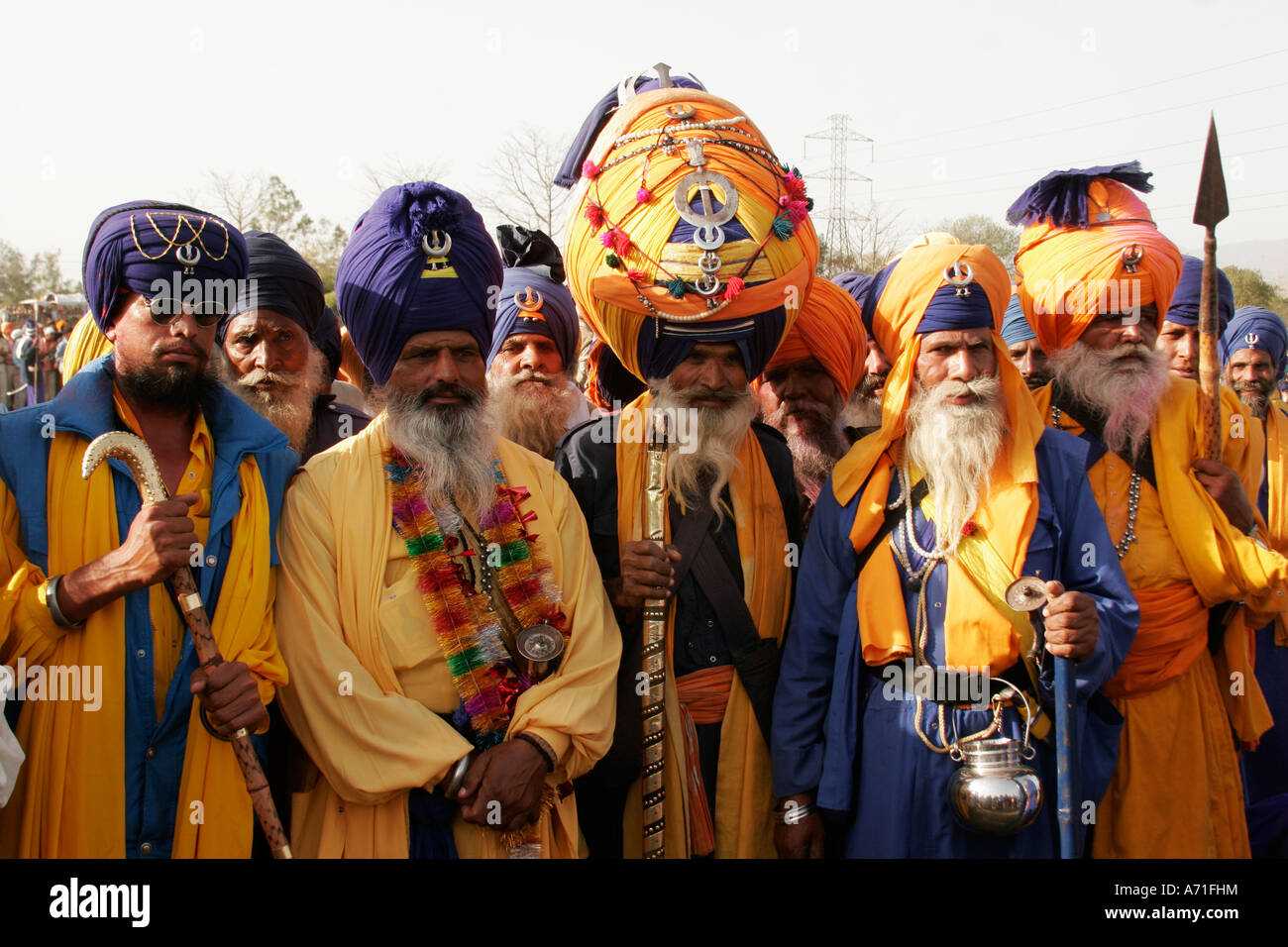 Yellow turban warrior hi-res stock photography and images - Alamy