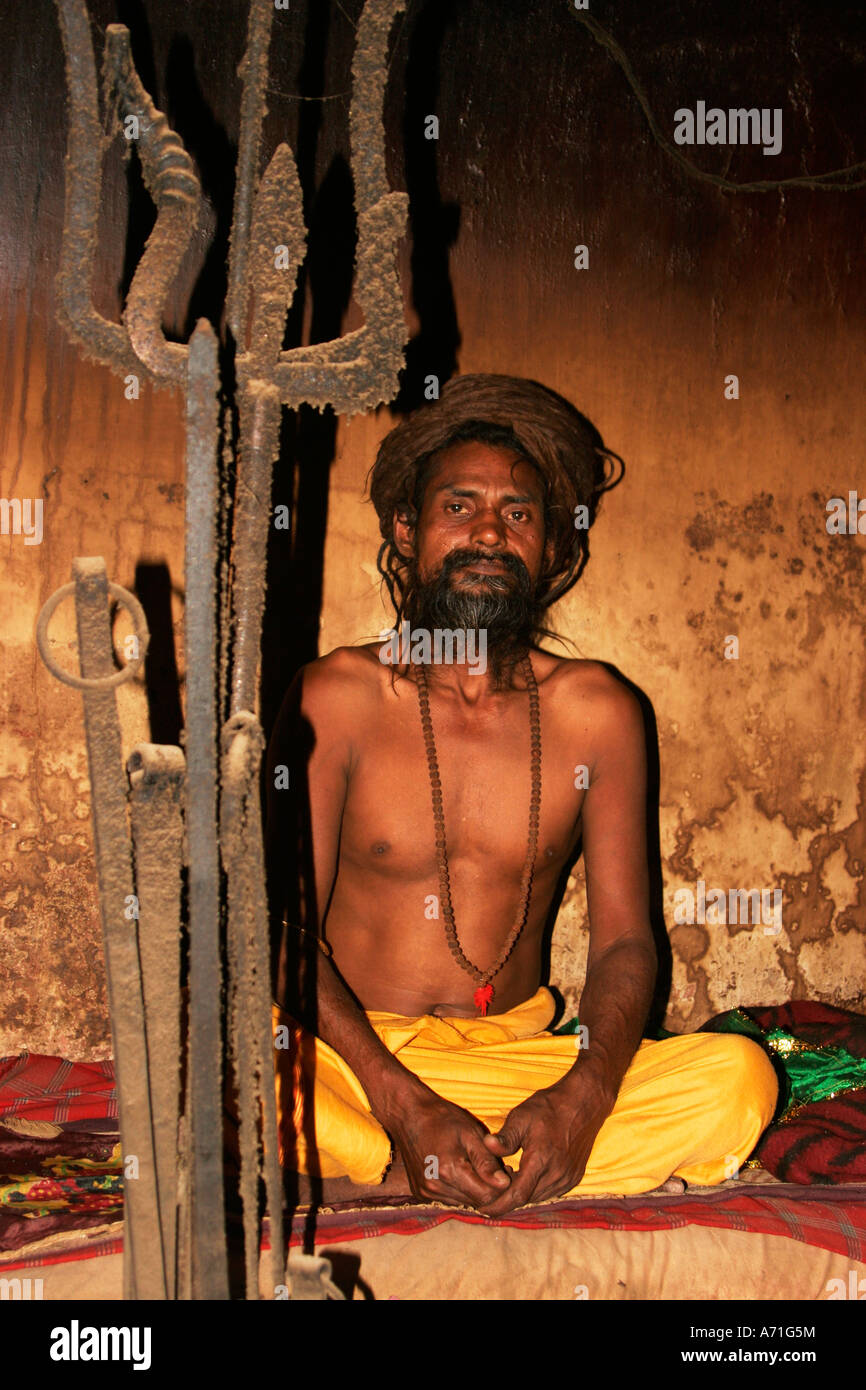 Shiv tilak hi-res stock photography and images - Alamy