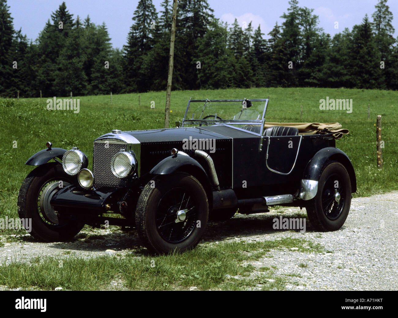 Invicta hi-res stock photography and images - Alamy