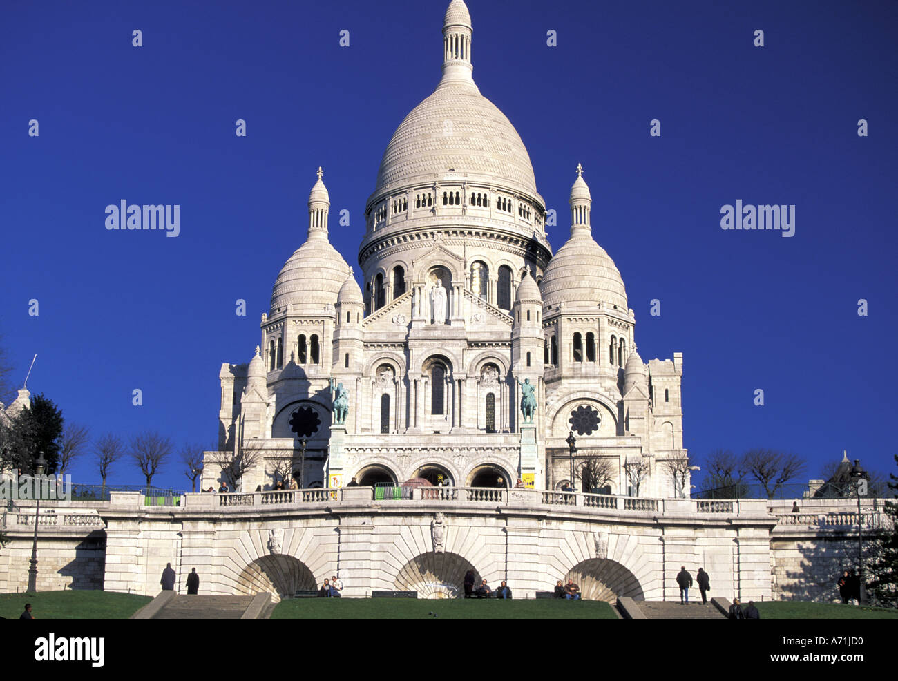 Basillica of the sacre coeur hi-res stock photography and images - Alamy