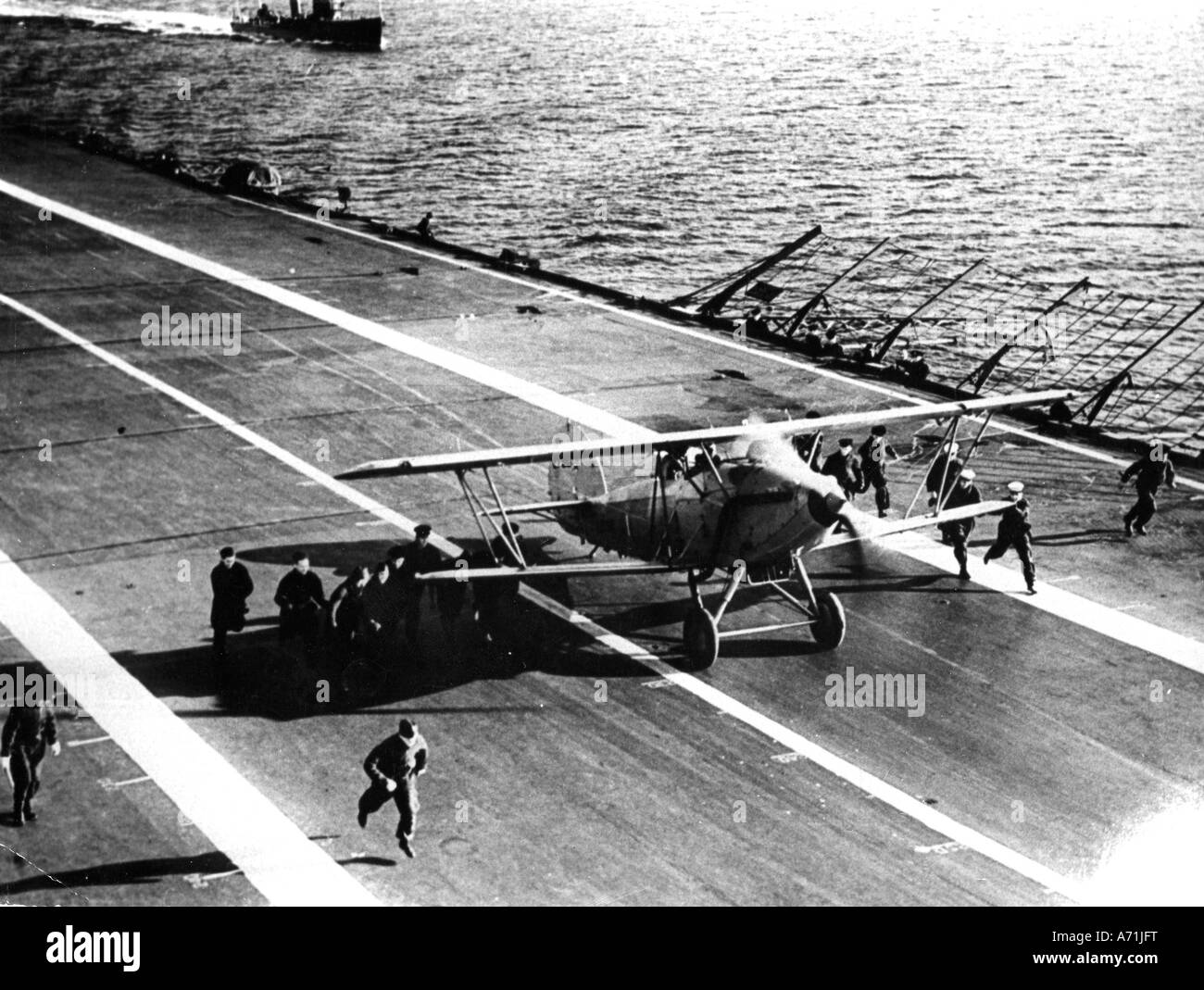 Hms courageous aircraft carrier Black and White Stock Photos & Images ...