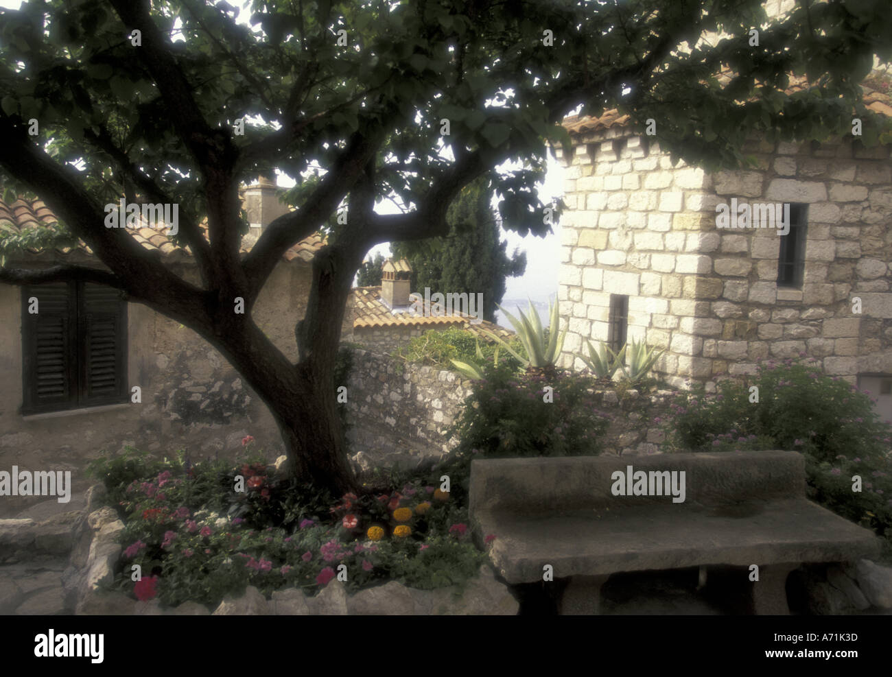 Eze architecture hi-res stock photography and images - Alamy