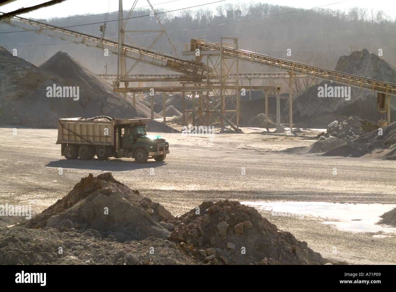 Empty quarries hi-res stock photography and images - Alamy