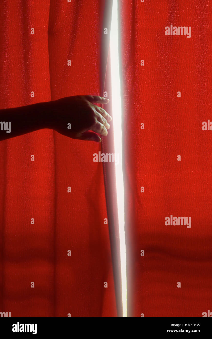 Curtain reveal hi-res stock photography and images - Alamy