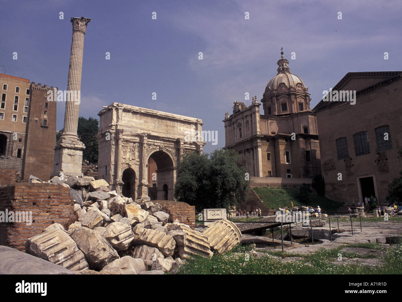 Italy, Rome. The Roman Forum. Arch of Septimius Severus Stock Photo - Alamy
