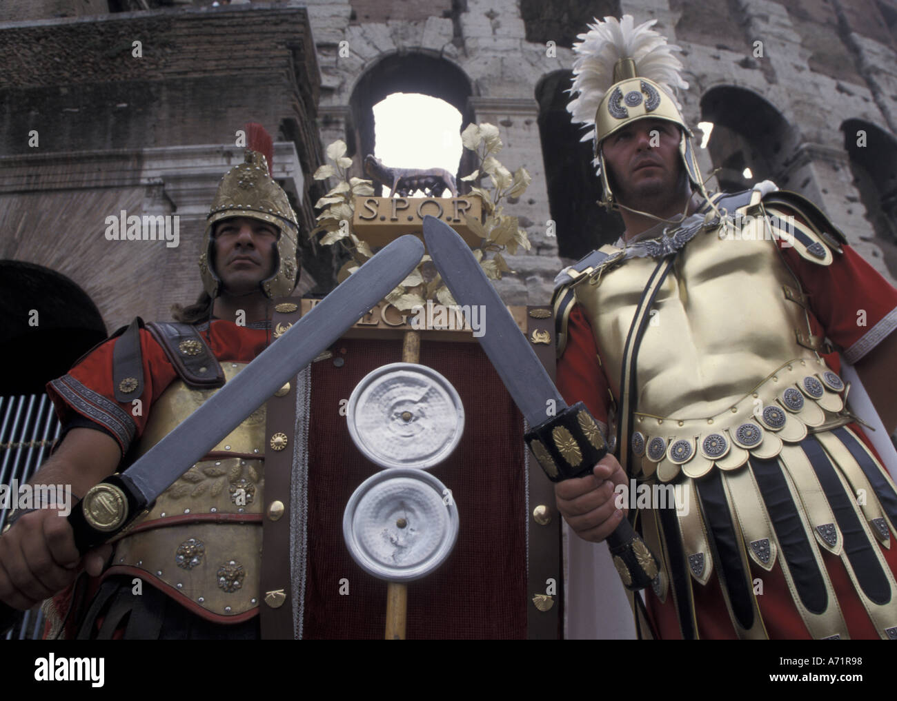 Italy, Rome. Roman coliseum, Gladiator reenactors Stock Photo - Alamy