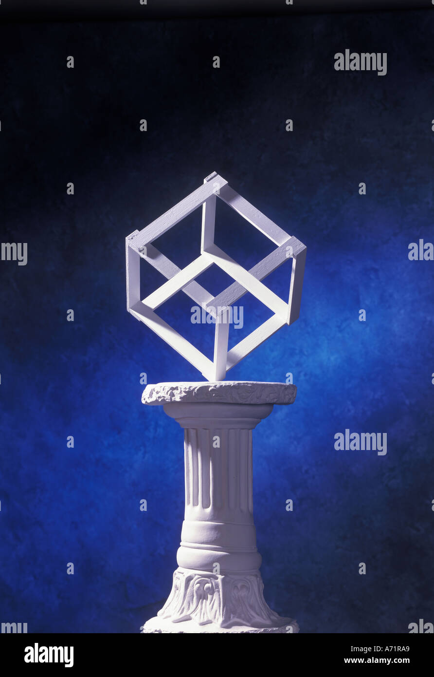 Illusion Magic Cube Stock Photo - Alamy