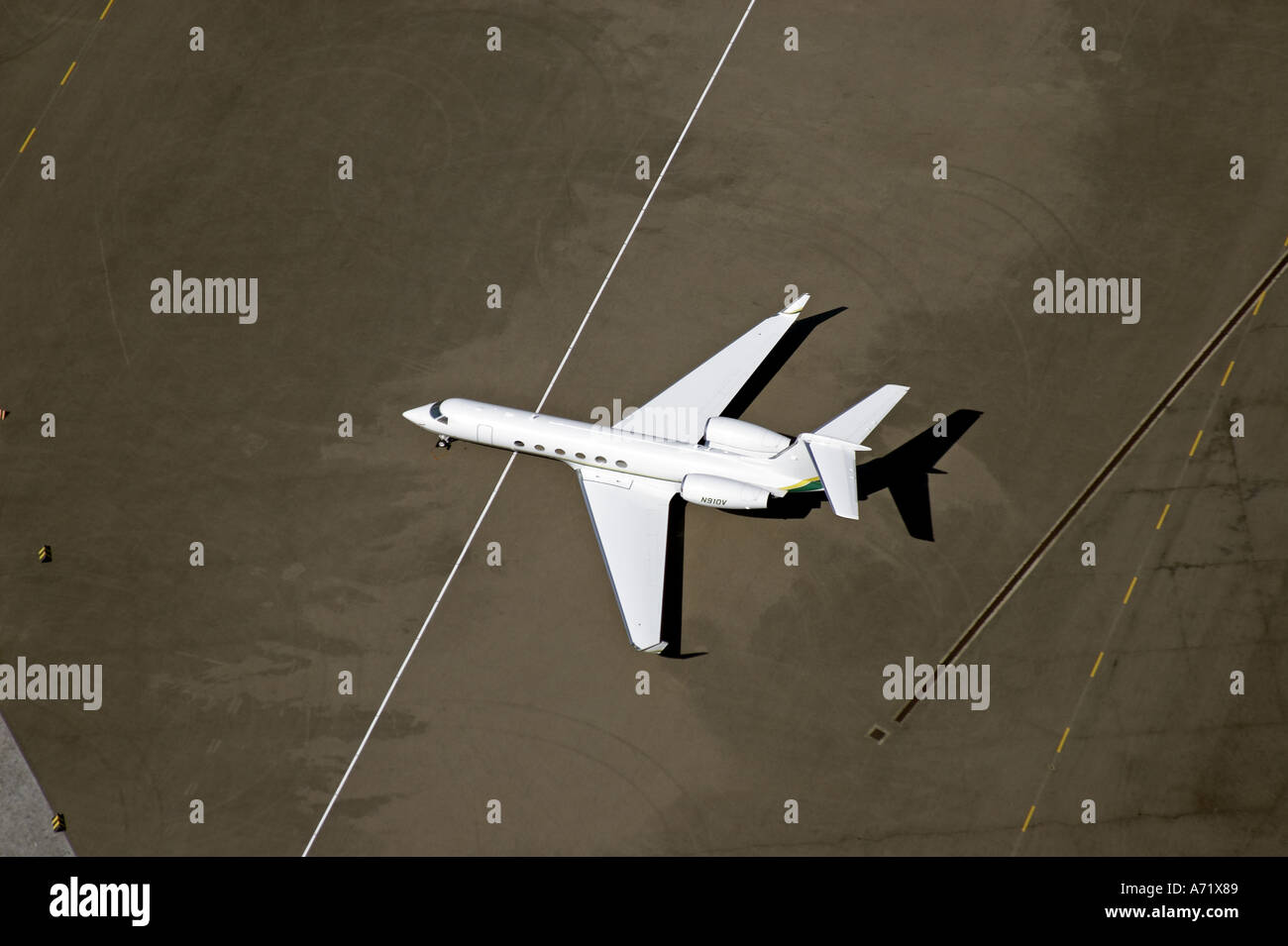 Northolt aerodrome hi-res stock photography and images - Alamy