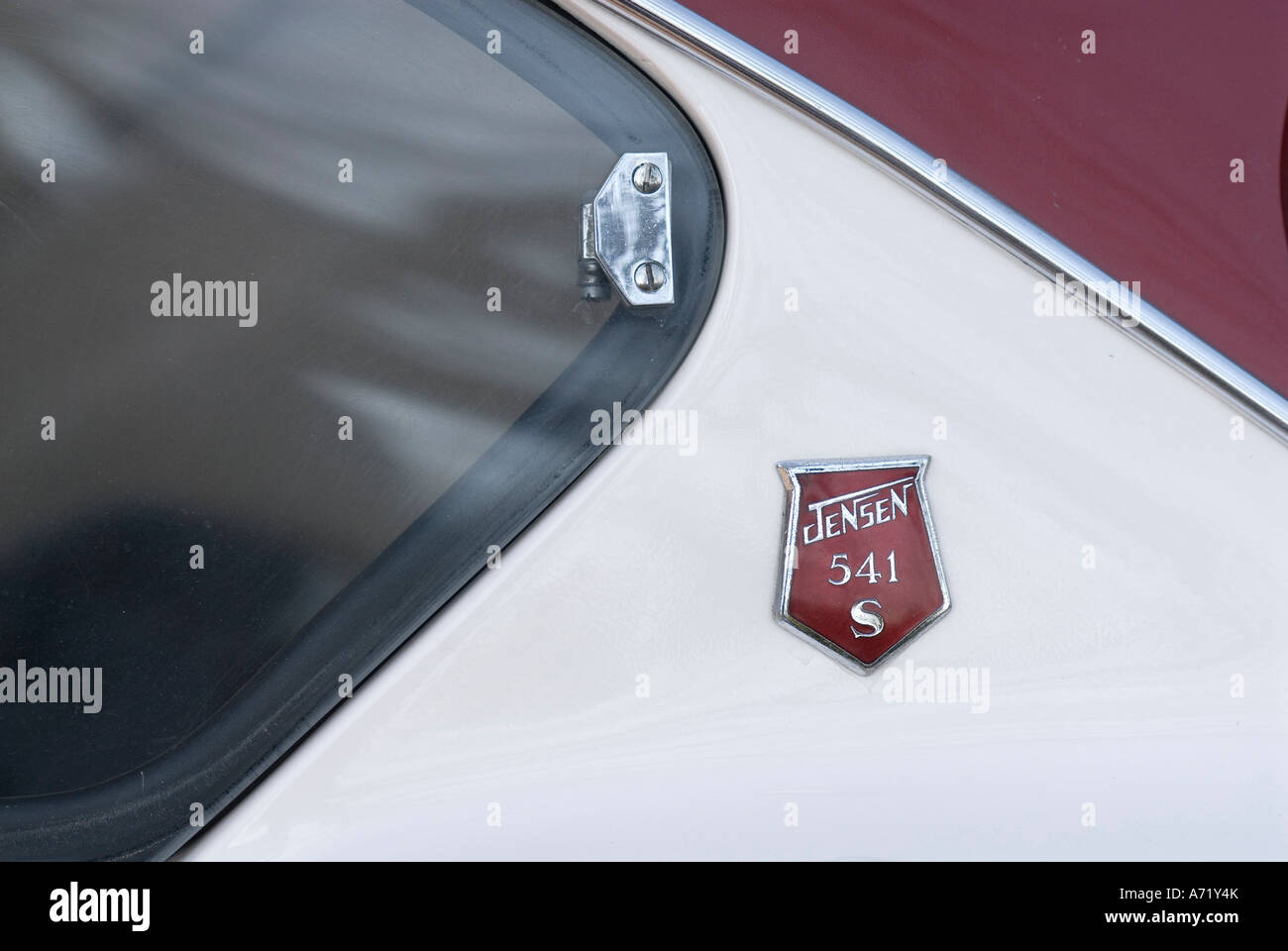 Classic car badge jensen hi-res stock photography and images - Alamy
