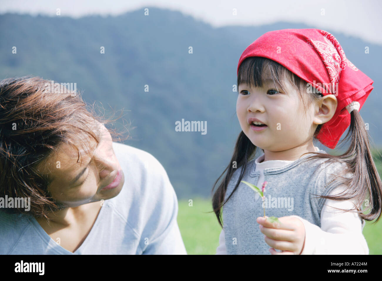 Japanese father daughter hi-res stock photography and images - Alamy