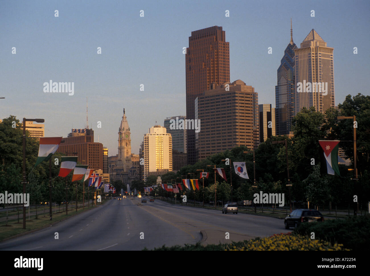 High street in philadelphia hi-res stock photography and images - Alamy