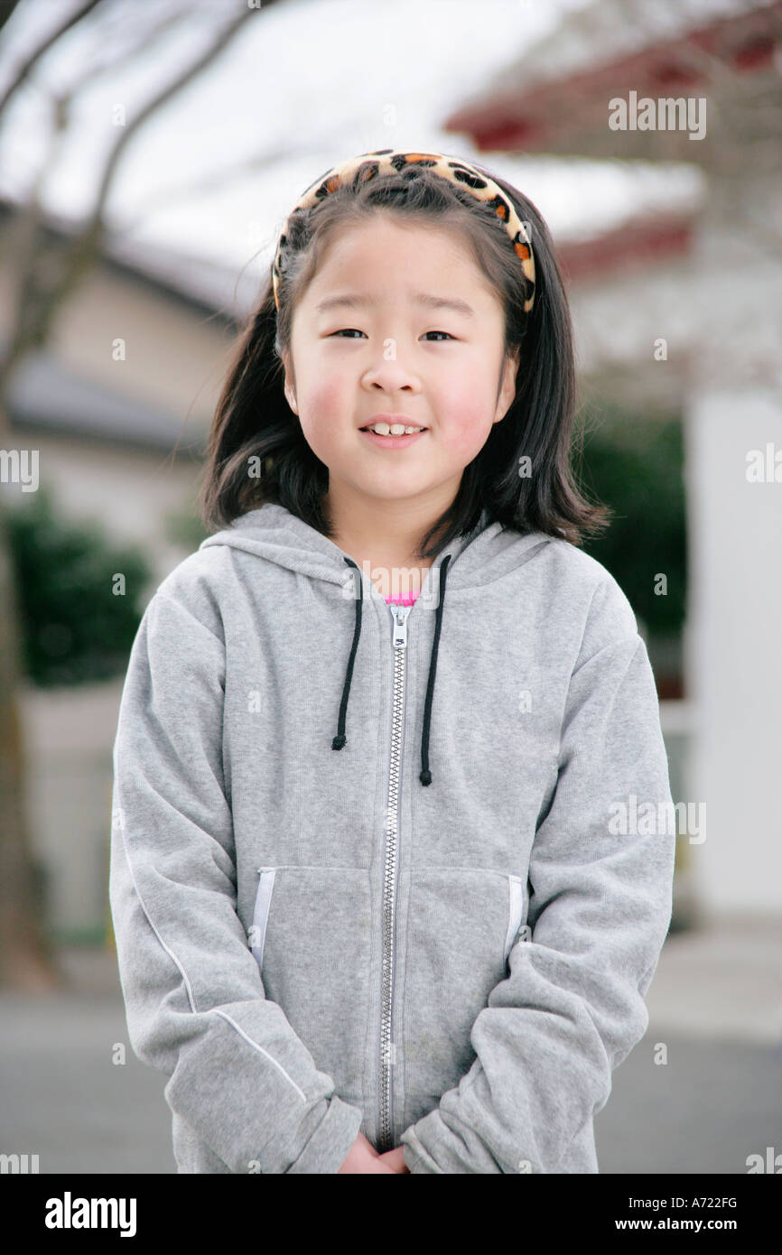 Portrait of a girl smiling Stock Photo - Alamy