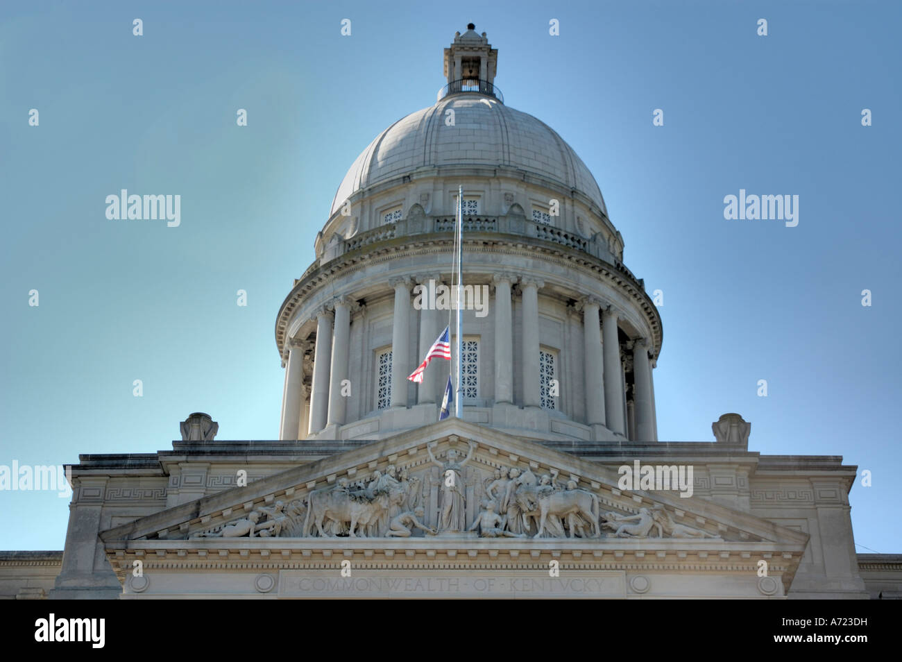 Kentucky capitol building in frankfort hi-res stock photography and ...