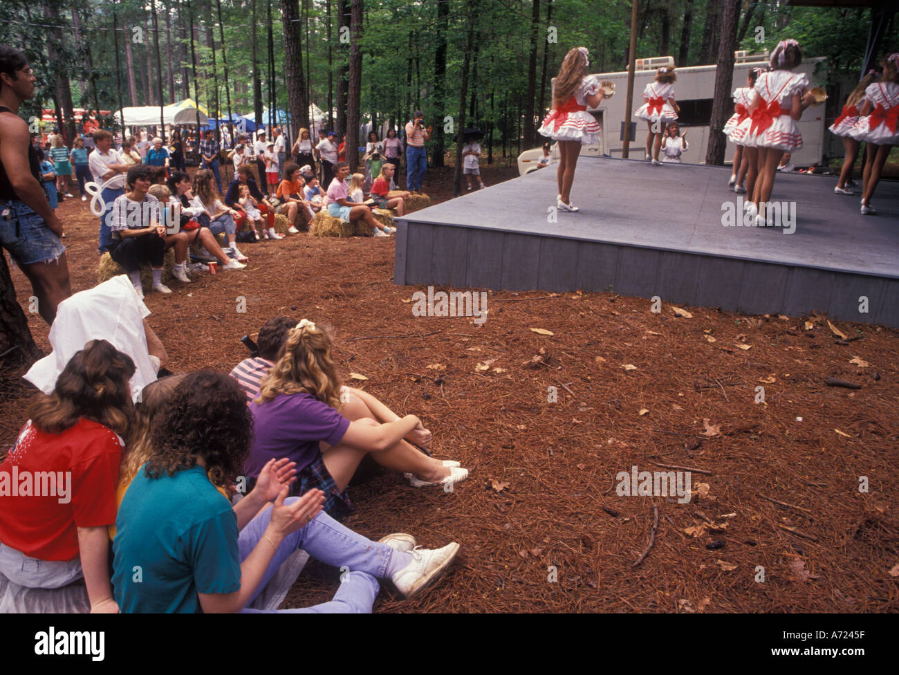 Stage crowd atlanta hi-res stock photography and images - Alamy