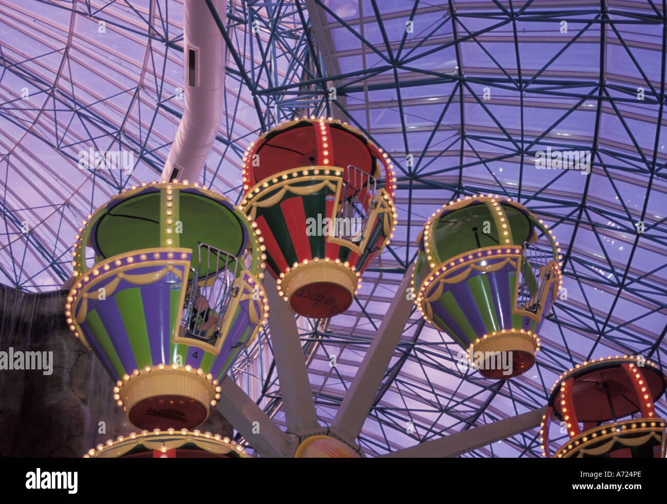 Adventuredome hi-res stock photography and images - Alamy