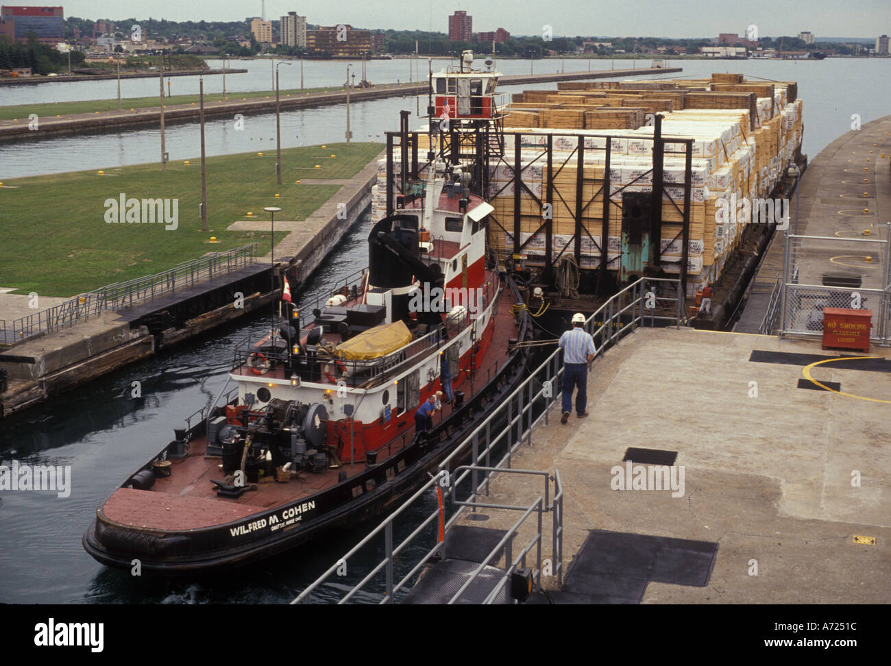 Soo locks michigan hi-res stock photography and images - Alamy
