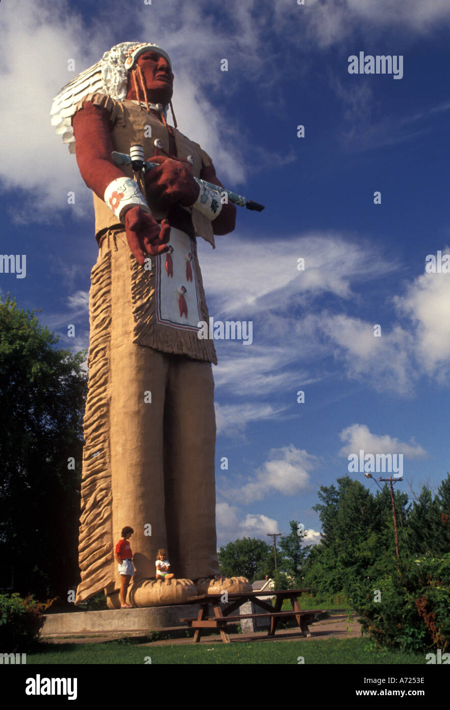Hiawatha indian hi-res stock photography and images - Alamy