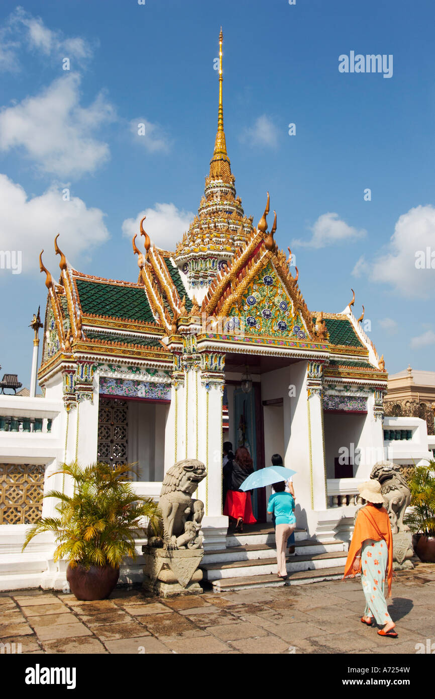 Entrance gate to the Dusit Group of the Grand Palace. Bangkok, Thailand ...