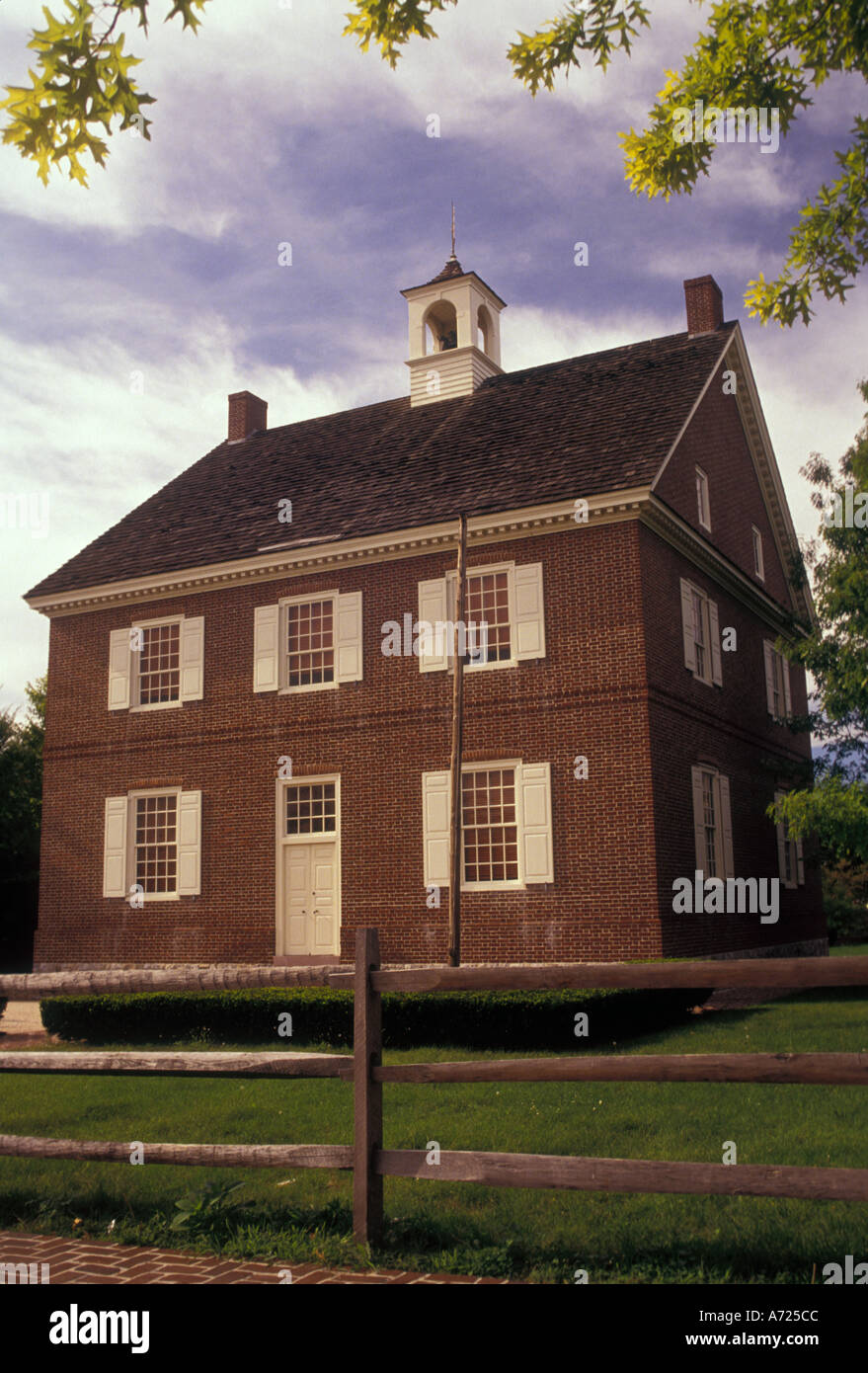 York county colonial courthouse hi-res stock photography and images - Alamy
