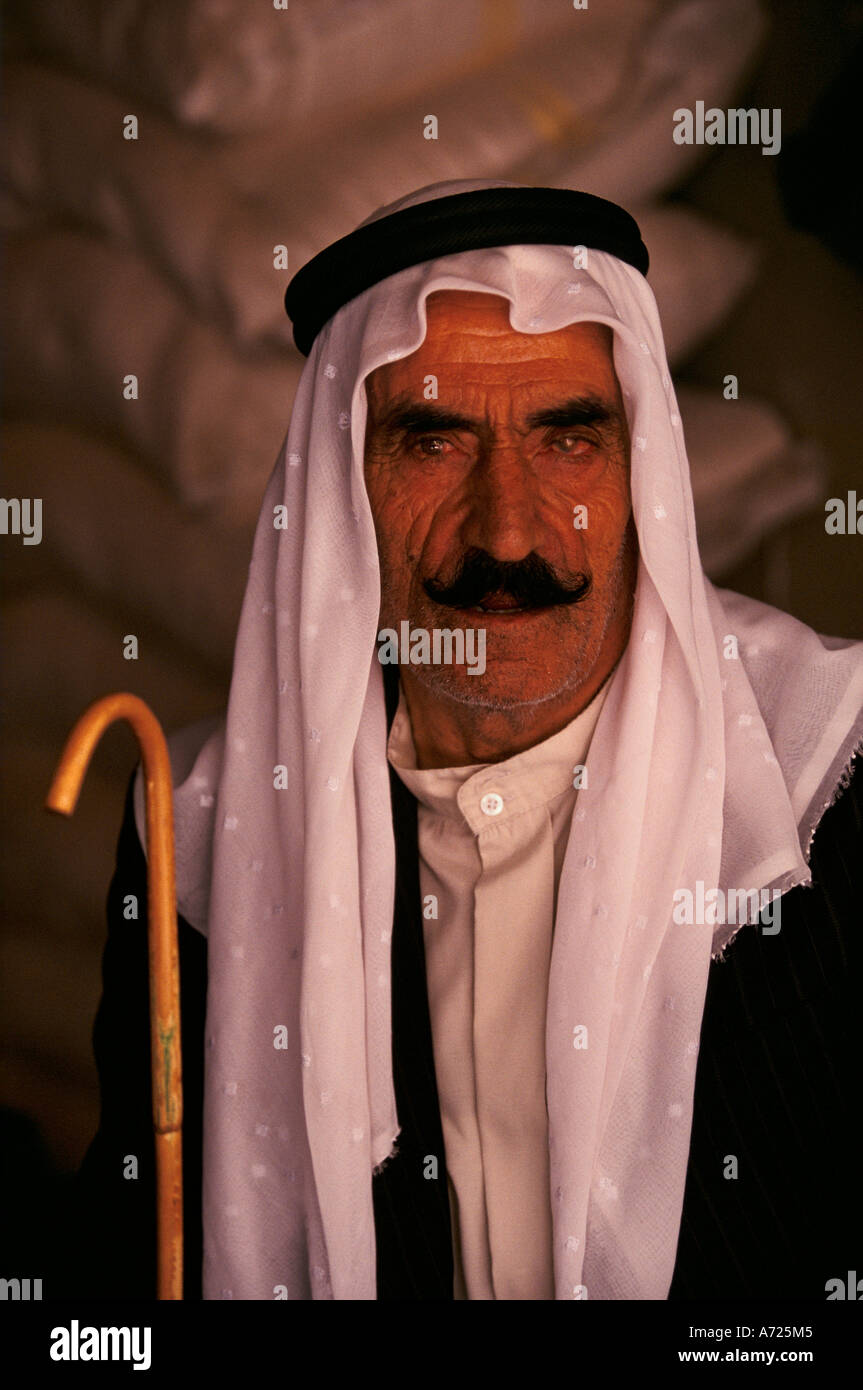 Old man lebanon hi-res stock photography and images - Alamy