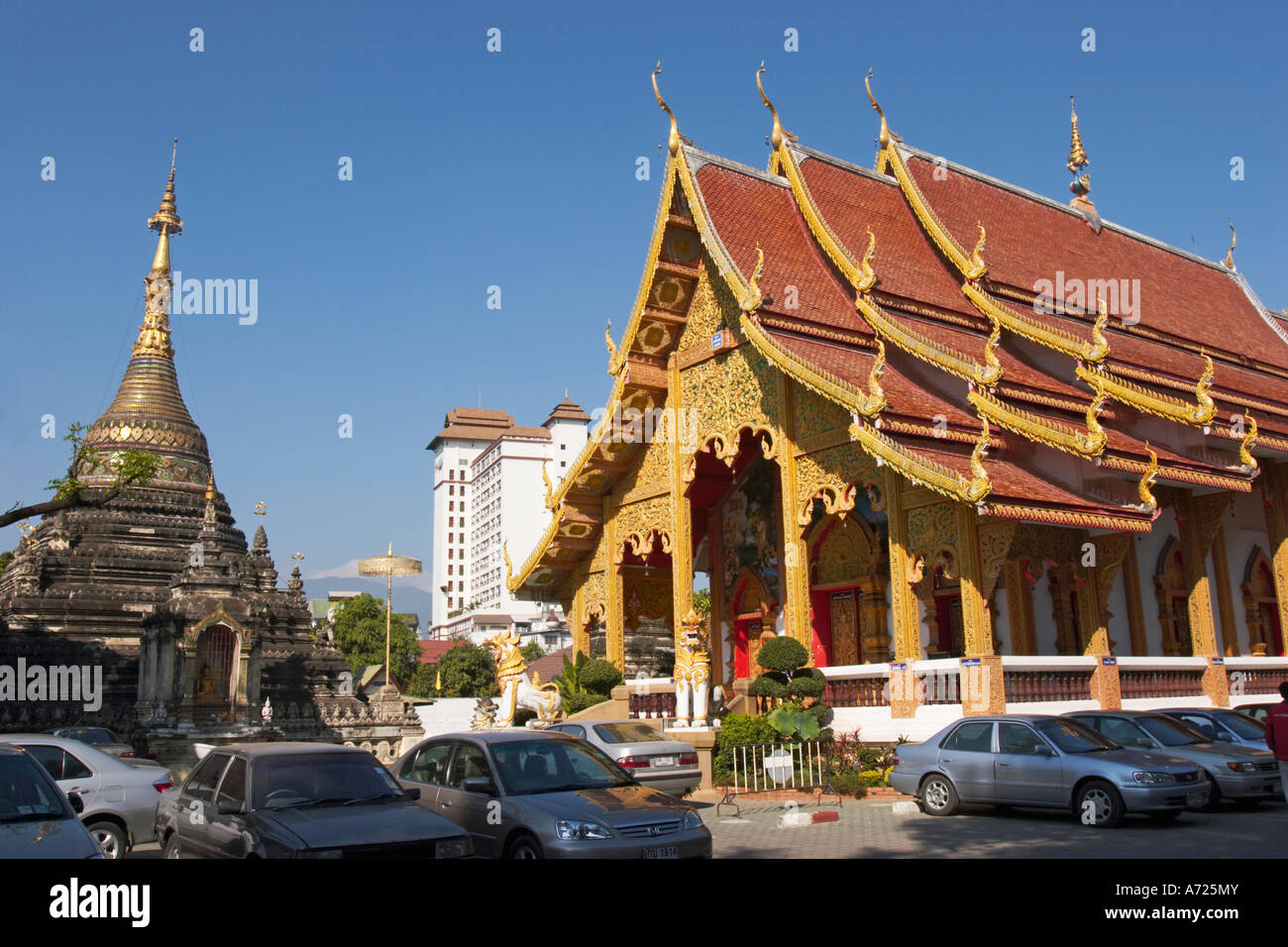 Wat Chetawan main building and chedi. Chiang Mai, Thailand Stock Photo ...