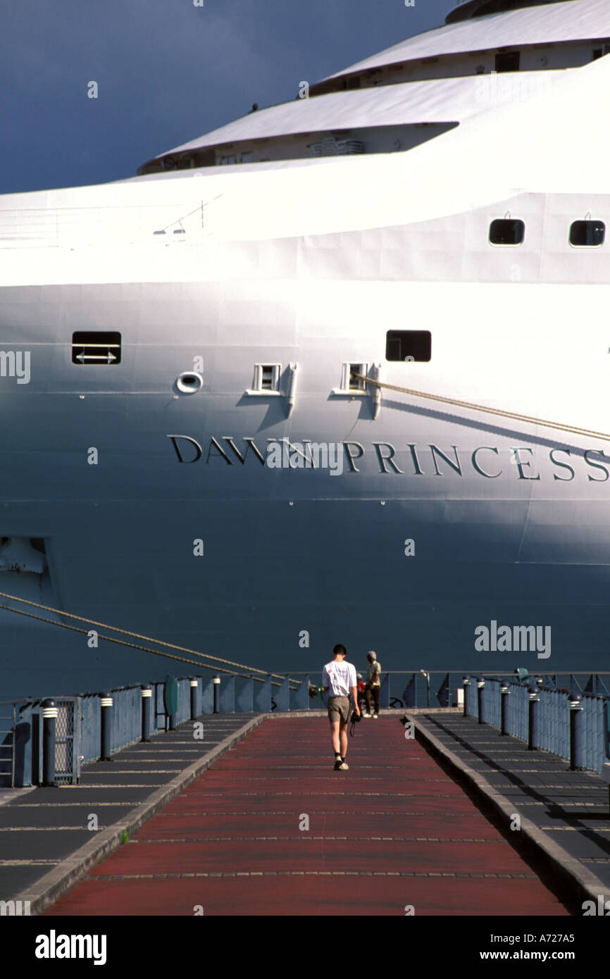 Martinique, Fort de France, Cruise terminal Stock Photo - Alamy