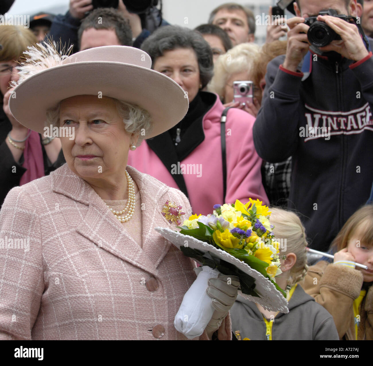 Queen at Manchester Cathedral Stock Photo - Alamy
