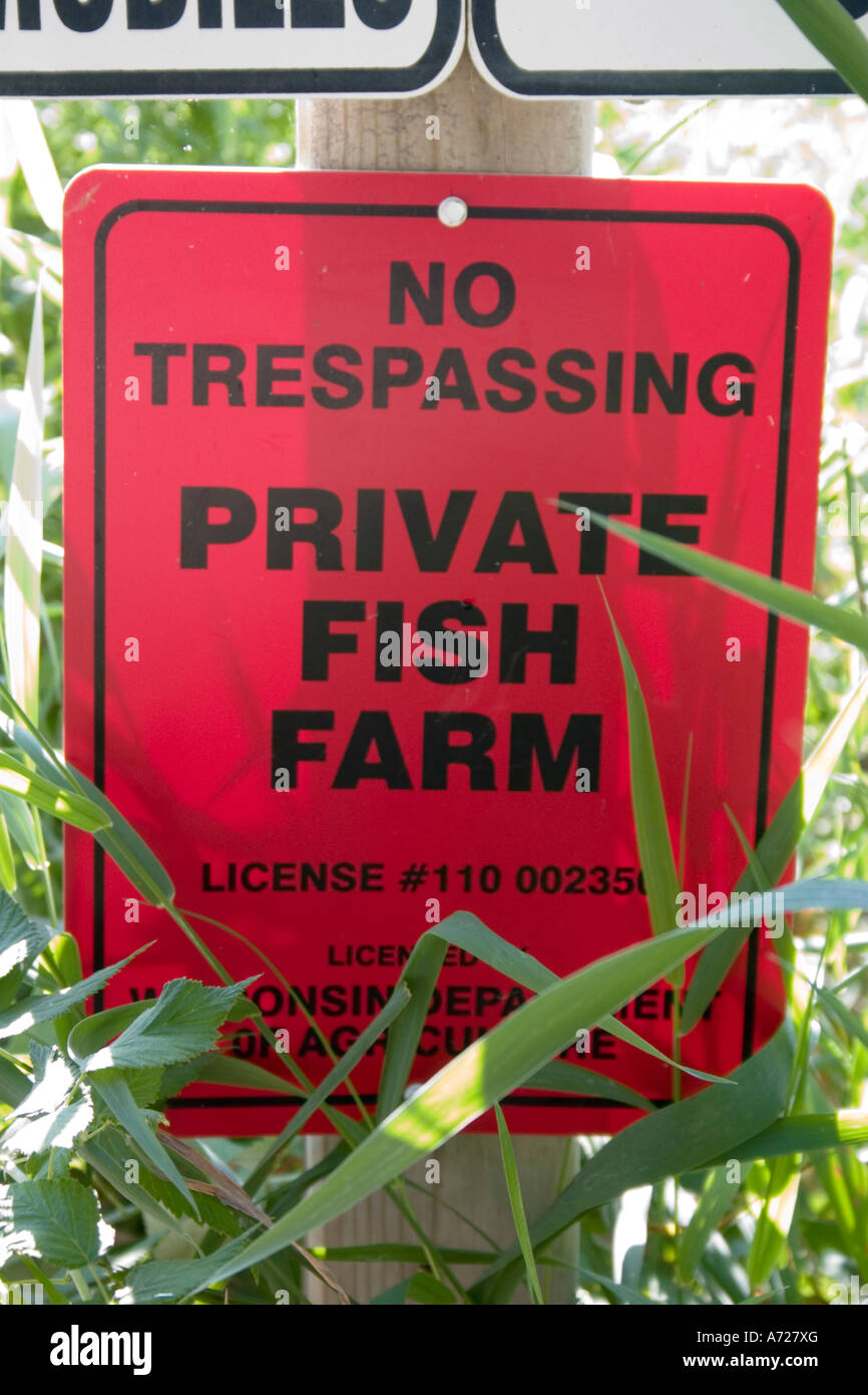Wisconsin no trespassing sign hi-res stock photography and images - Alamy