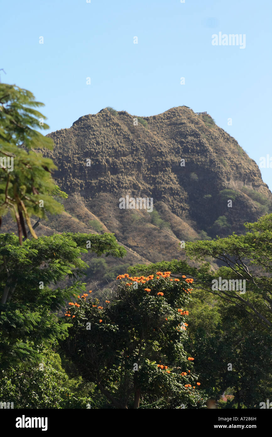Diamond Head volcanic crater on Oahu, Hawaii Stock Photo - Alamy