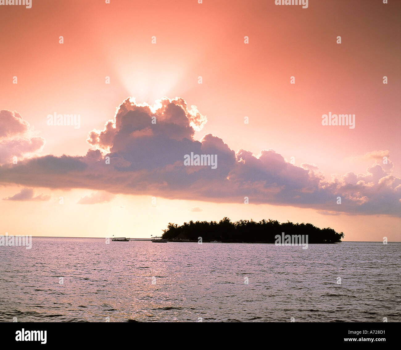 Ihuru Island Resort Male Atoll Maldive Islands Indian Ocean Stock Photo ...